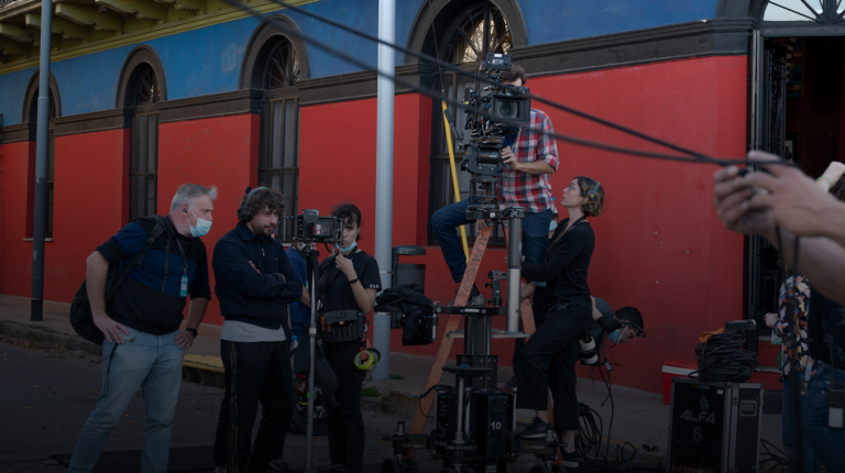 Entrevista "The Lens is Everything for Nada and Cinematographer Alejo ...